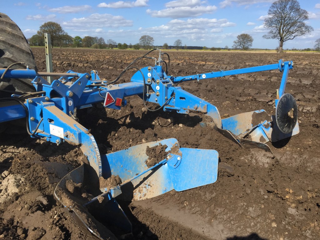 Standen Bed Formers - Dobmac Agricultural Machinery