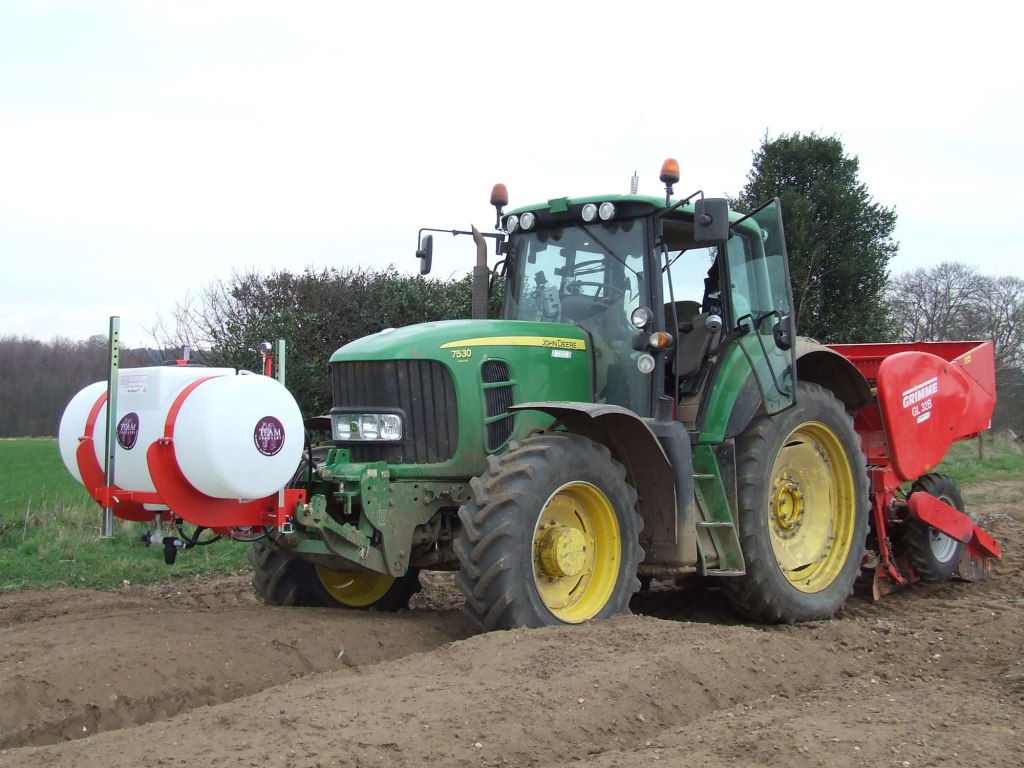 Team Sprayers 250L Front Mounted Applicator - Dobmac Agricultural Machinery